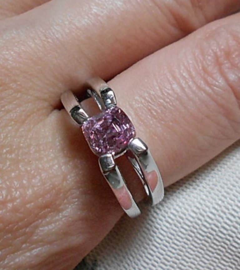 Our Complete Gemstone Engagement Ring Guide
